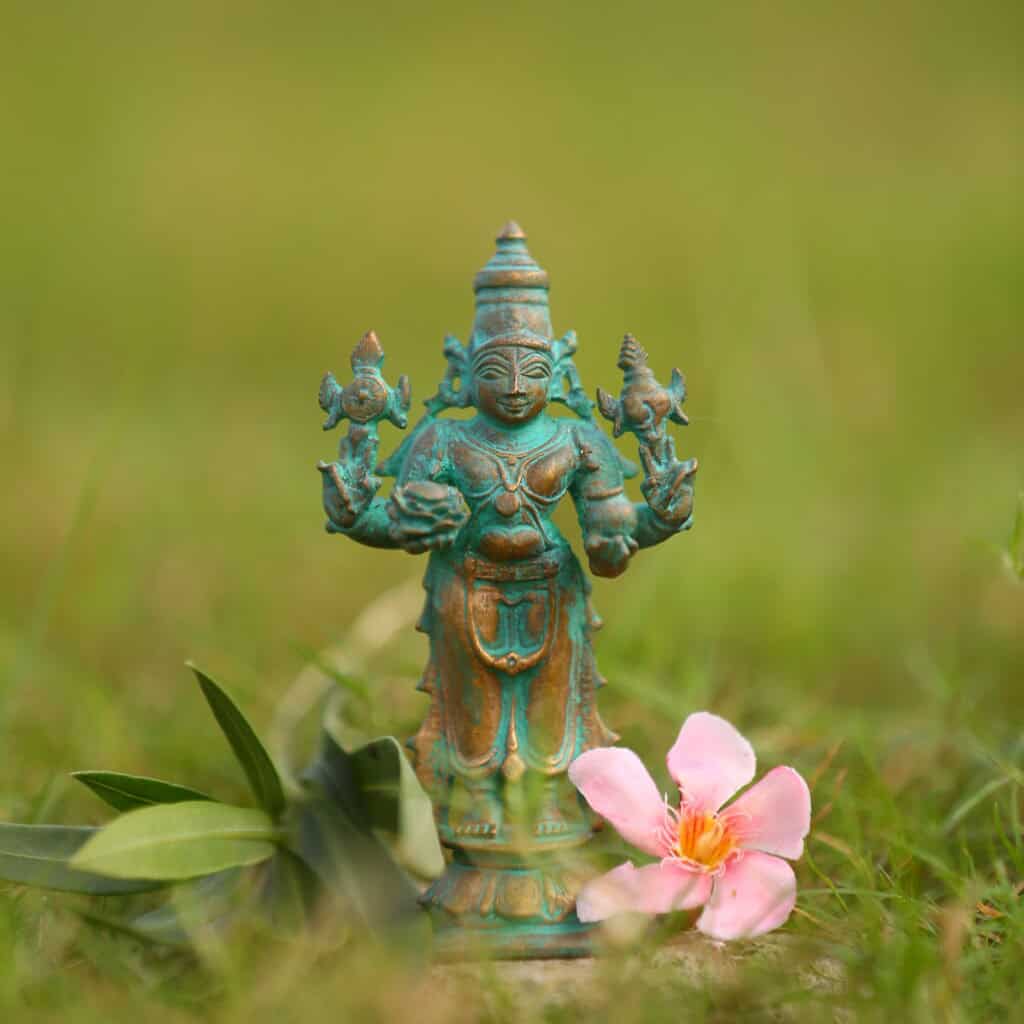4″ Lord Dhanvantari Idol | Handcrafted Panchaloha | Green Patina ...